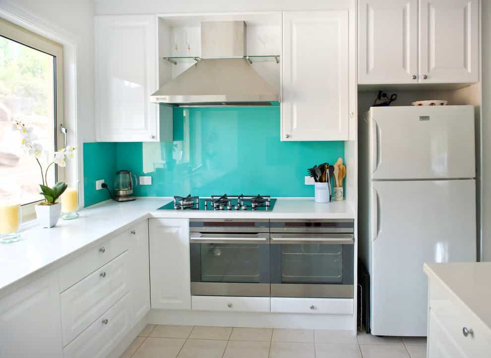 Glass In The Kitchen- Guaranteed Elegance