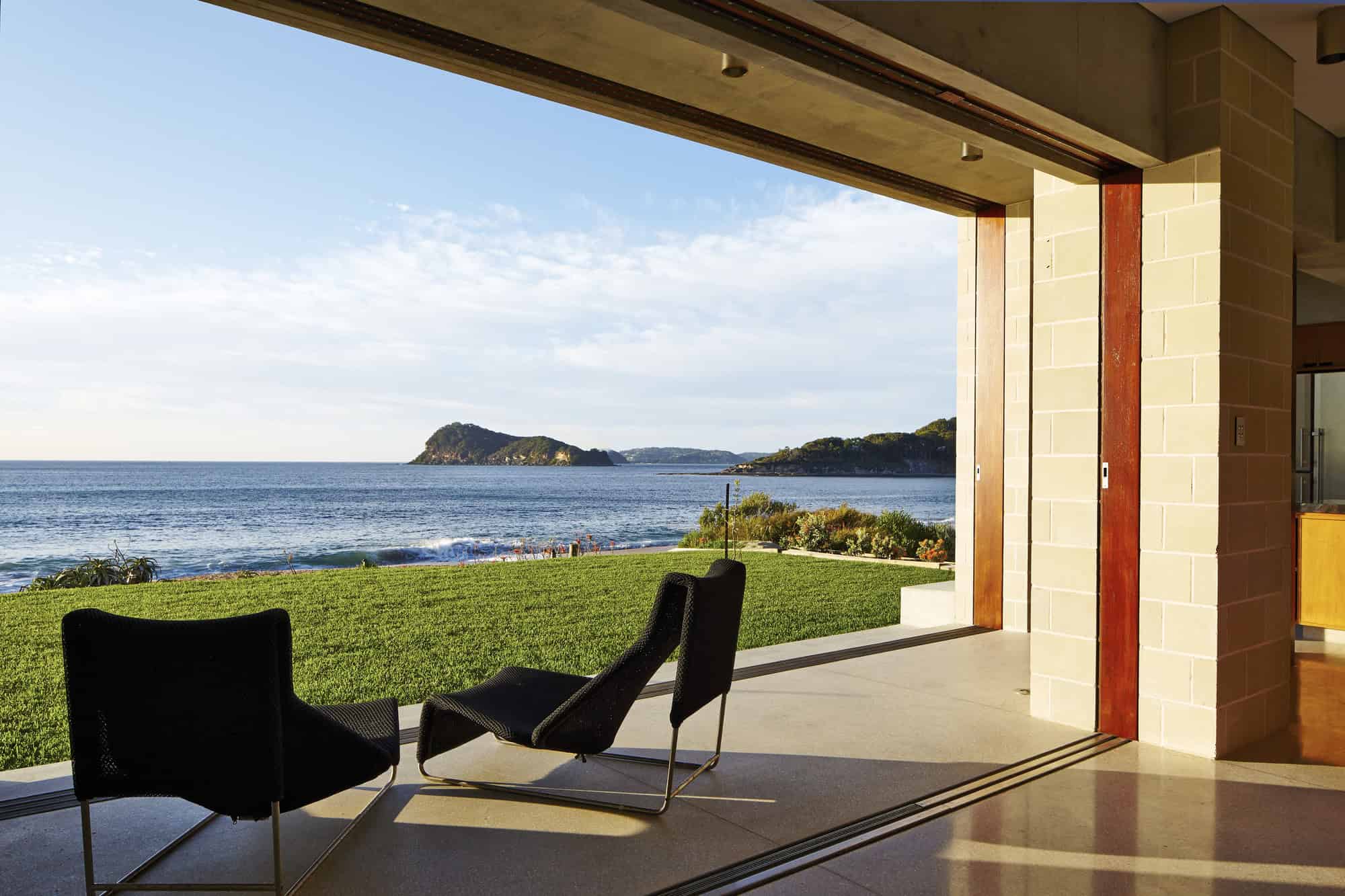 Block House by Porebski Architects in Pearl Beach, Australia