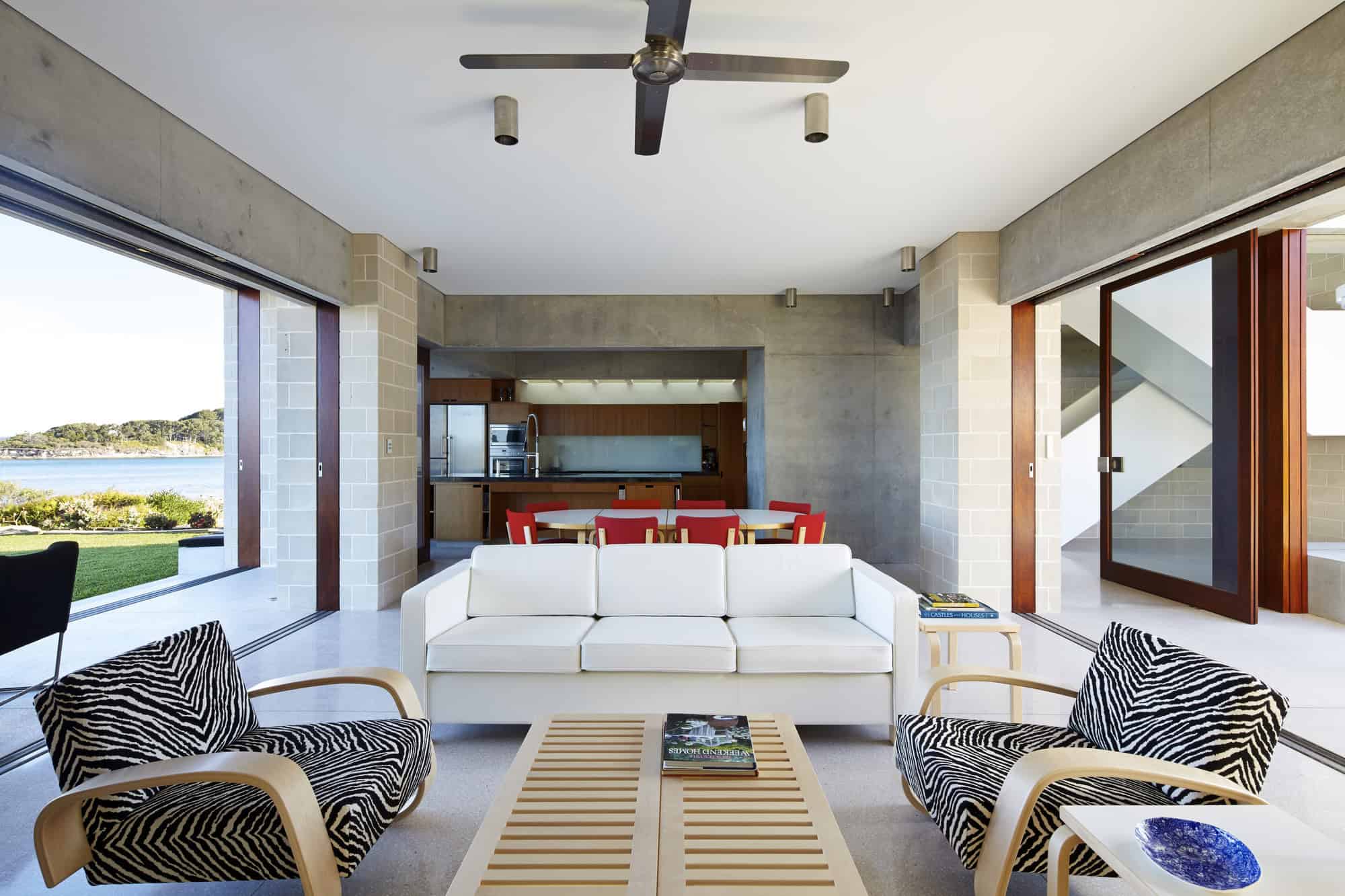 Block House by Porebski Architects in Pearl Beach, Australia