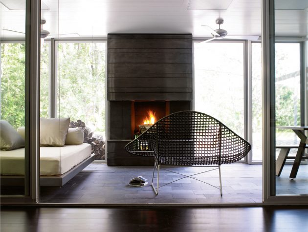 16 Irresistible Modern Sunroom Designs That Will Secure Its Place In ...