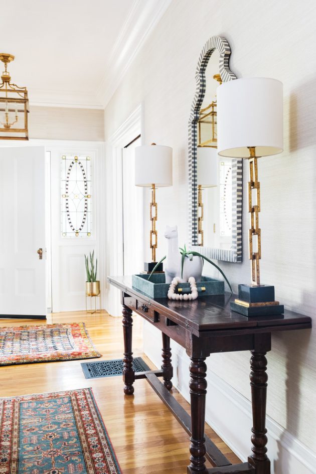 16 Comfortable Transitional Entry Hall Designs That Will Welcome You Inside