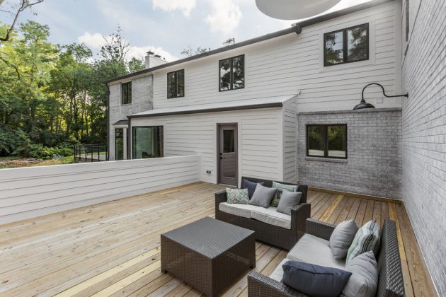 18 Amazing Transitional Deck Designs That Will Transform Your Outdoor Areas