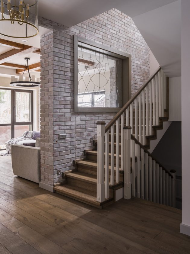 18 Charming Transitional Staircase Designs You'll Love