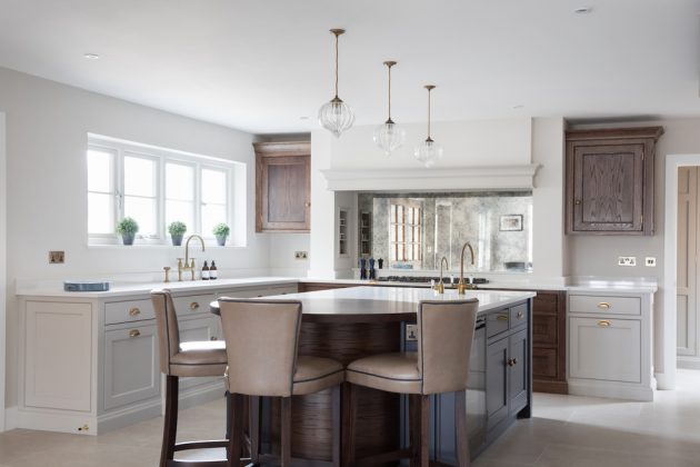 18 Striking Transitional Kitchen Designs That Will Inspire You
