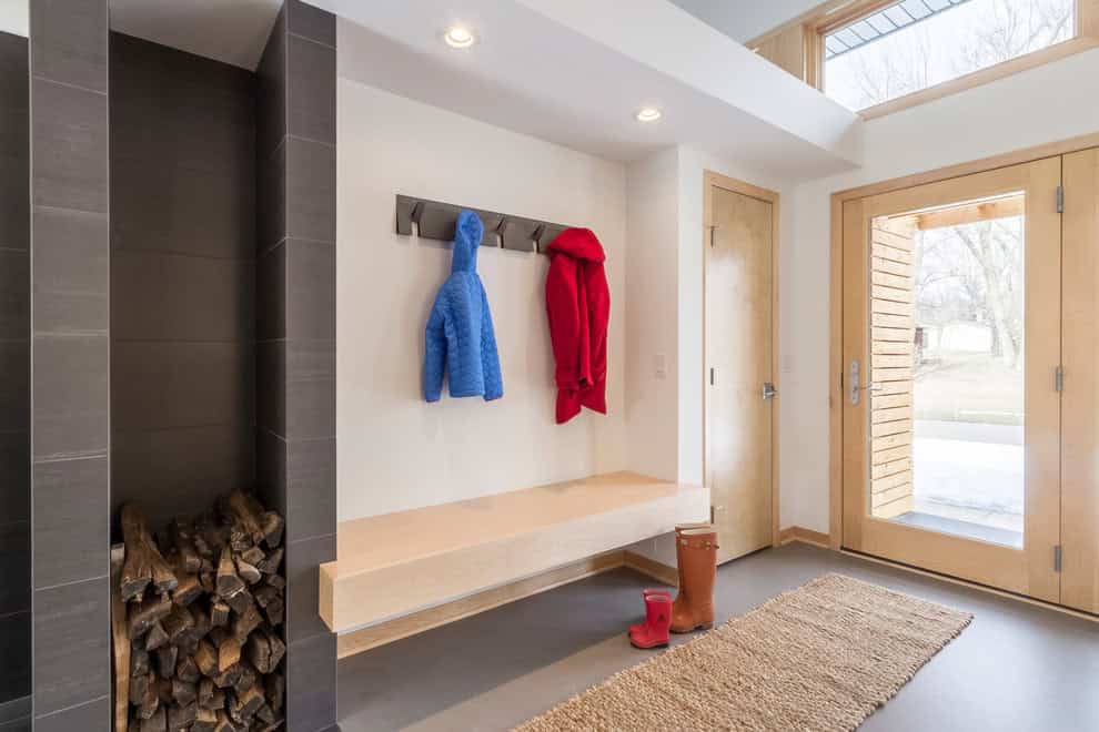 16 Beautiful Contemporary Entry Hall Interiors Designed To Give You A ...