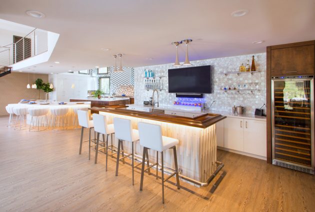 20 Glorious Contemporary Home Bar Designs You'll Go Crazy For