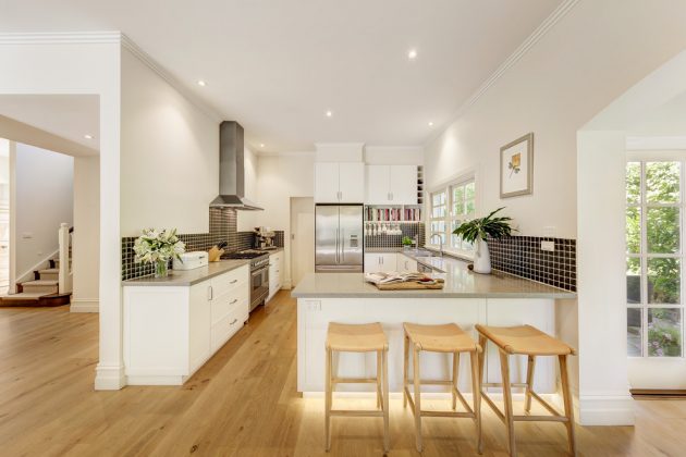 15 Beautiful Traditional Kitchen Designs With A Timeless Look