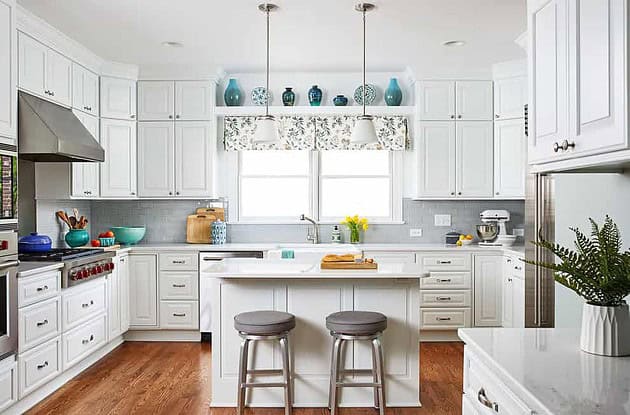 15 Beautiful Traditional Kitchen Designs With A Timeless Look