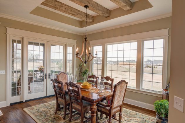 17 Elegant Traditional Dining Room Designs You'll Love