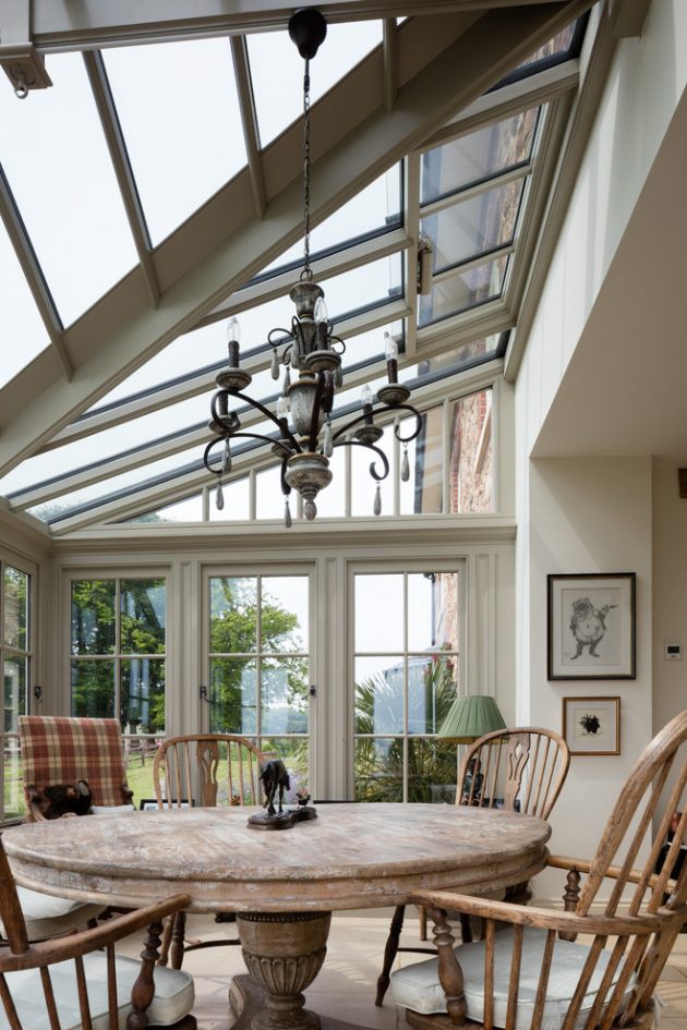 17 Elegant Traditional Dining Room Designs You'll Love