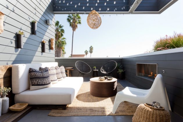 17 Outstanding Contemporary Balcony Designs Your Home Definitely Needs
