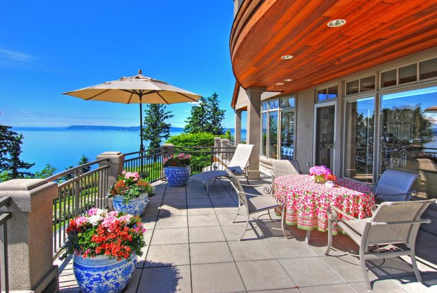 17 Outstanding Traditional Balcony Designs That Will Make You Fall In Love