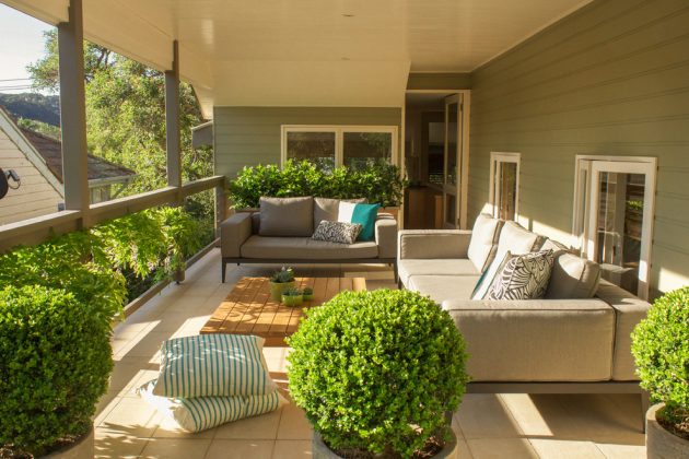 17 Outstanding Traditional Balcony Designs That Will Make You Fall In Love