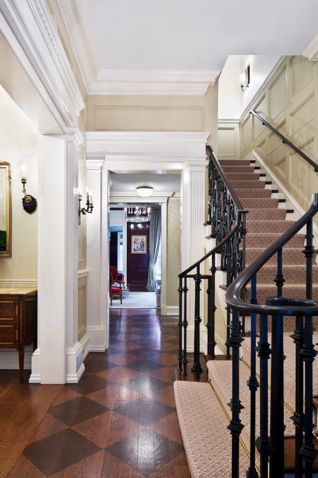 18 Elegant Traditional Staircase Designs That Will Take Your Breath Away