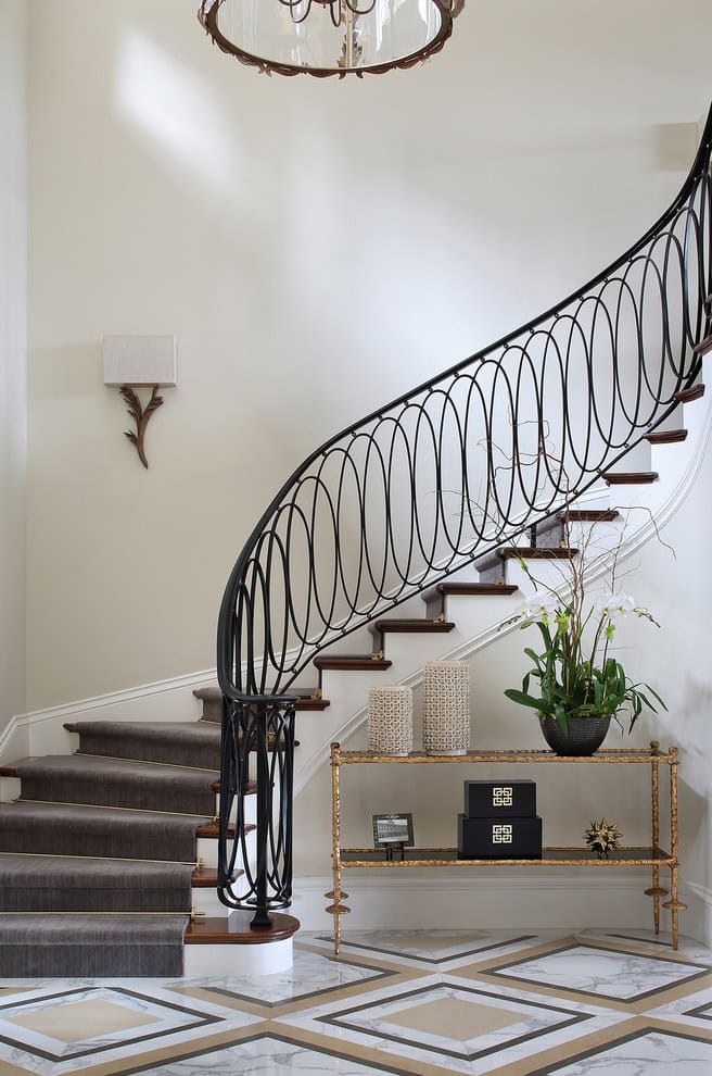 18 Elegant Traditional Staircase Designs That Will Take Your Breath Away