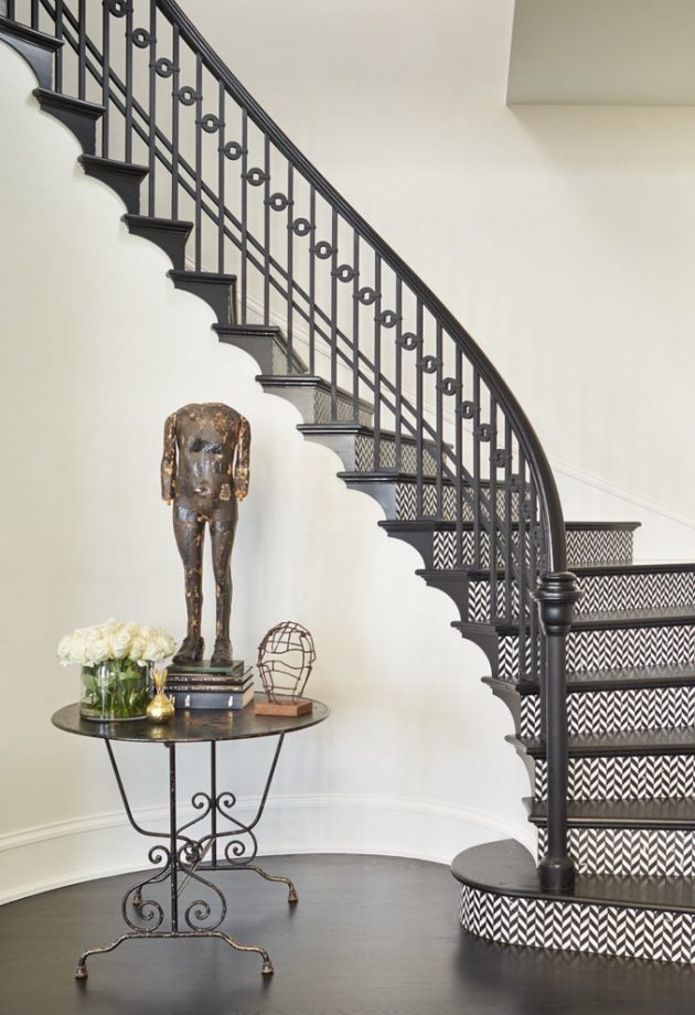 18 Elegant Traditional Staircase Designs That Will Take Your Breath Away