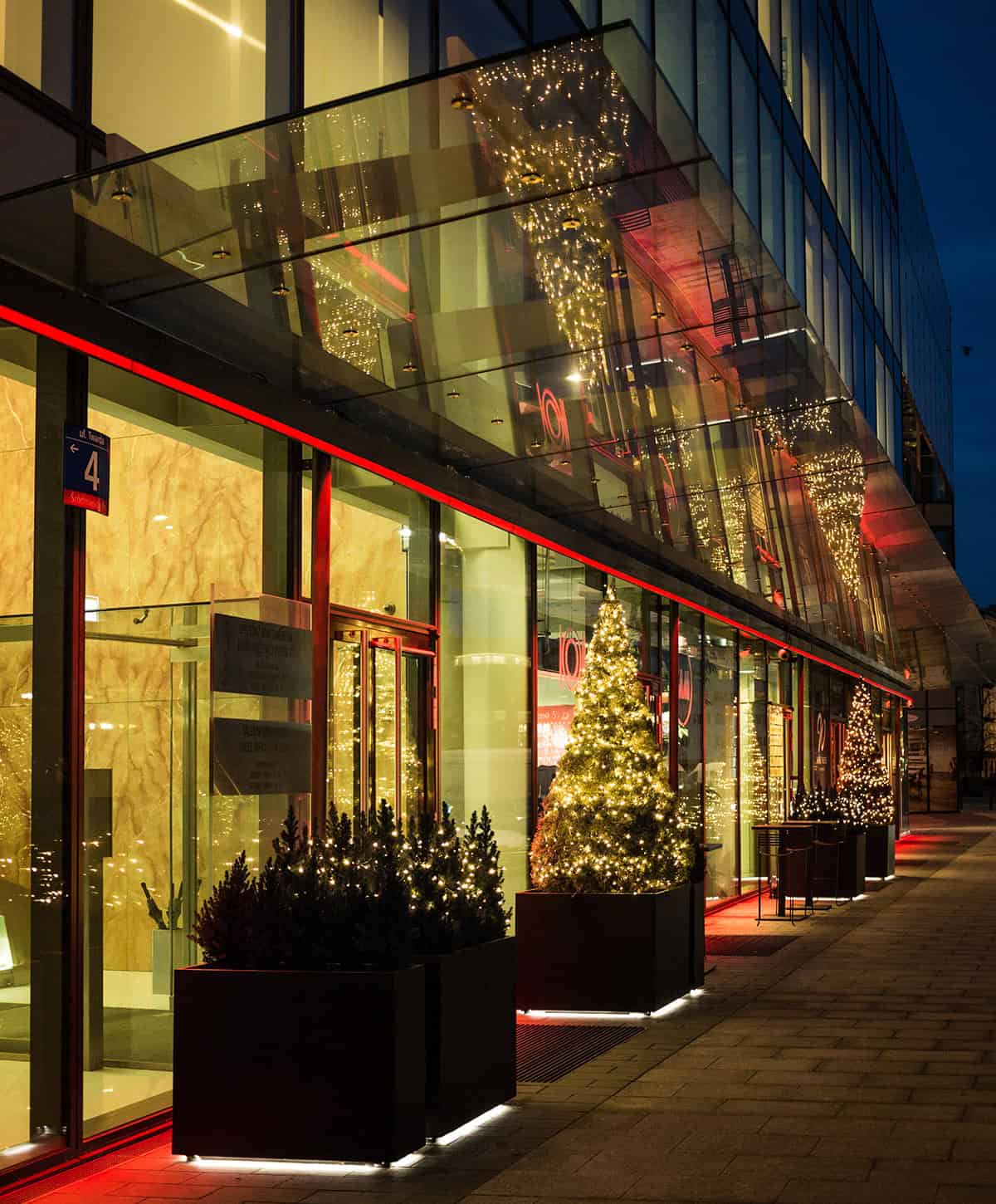 Red Hot: Lighting Inspiration to Create Iconic Buildings