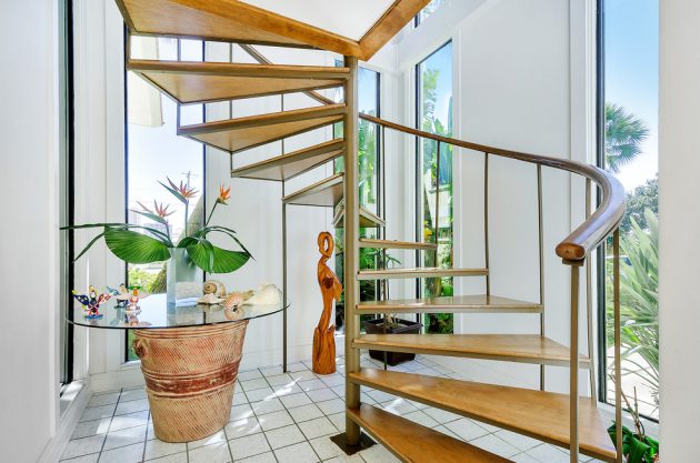 17 Fabulous Tropical Staircase Designs You'll Fall In Love With