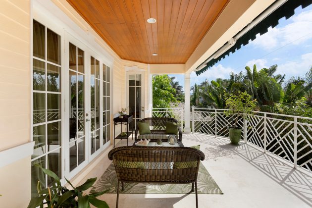 20 Captivating Tropical Balcony Designs With Striking Views