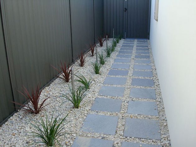 15 Creative DIY Stone Path Designs That Everyone Can Do