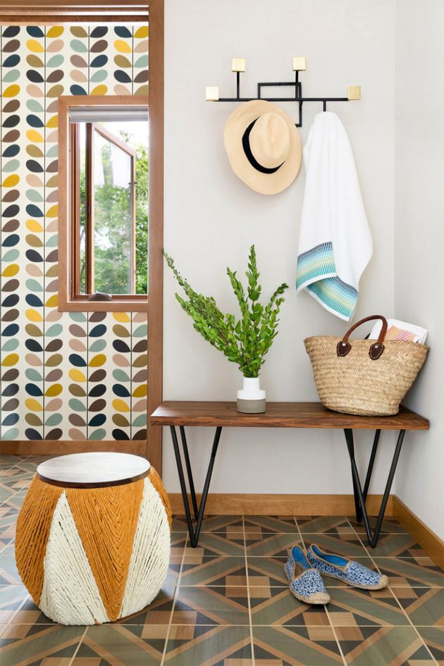 16 Expressive Eclectic Entry Hall Designs You'll Fall For