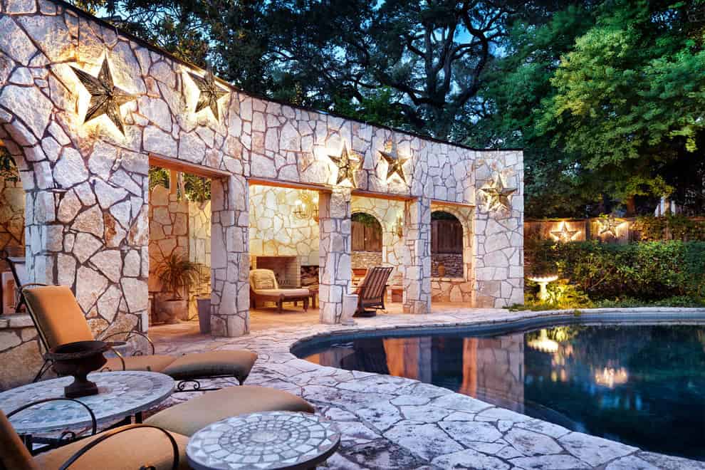 16 Fantastic Eclectic Swimming Pool Designs You'll Fall In Love With
