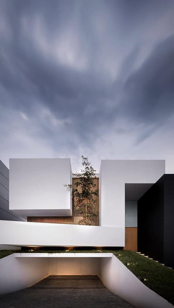 15 Playful DIY Garland Designs to Add Flair to Your Decor