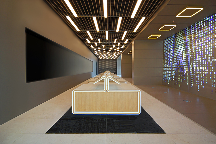 Integrating Architecture with Technology: Informatics Valley