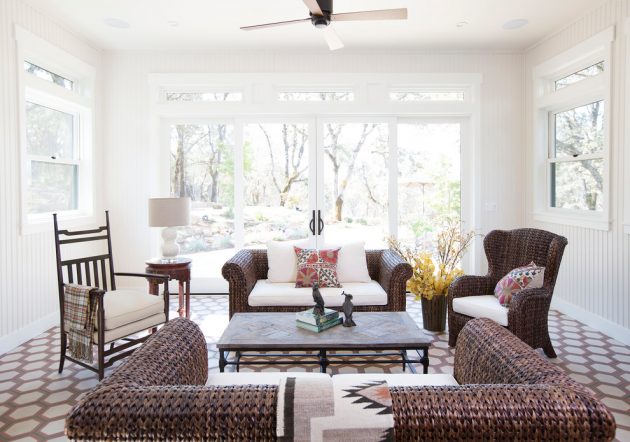 15 Wonderful Farmhouse Sunroom Designs Worth Checking Out