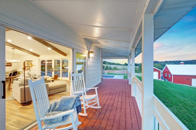 16 Amazing Farmhouse Deck Designs That Will Serve You Forever