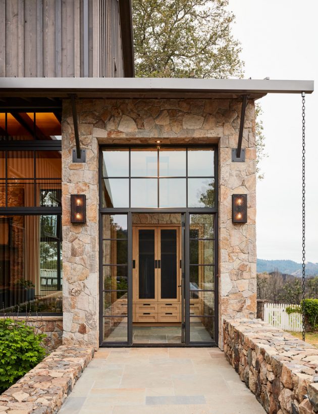 16 Beautiful Farmhouse Entrance Designs You Won't Be Able To Resist