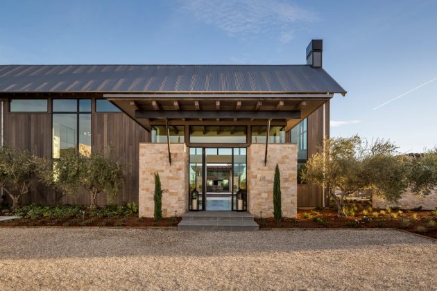 16 Beautiful Farmhouse Entrance Designs You Won't Be Able To Resist