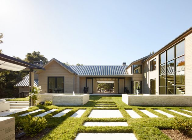 18 Breathtaking Farmhouse Landscape Designs You'll Wish To Have In Your ...