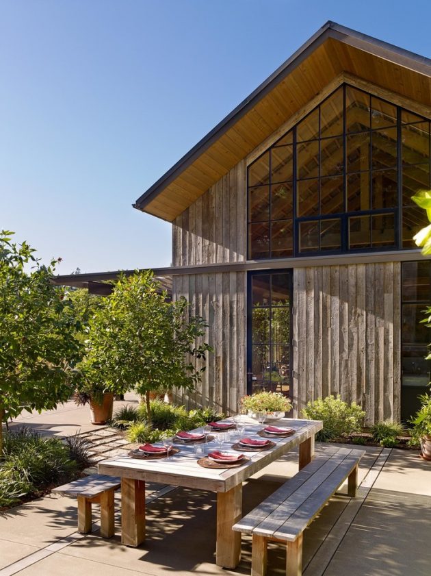 17 Dazzling Farmhouse Patio Designs You Need On Your Deck