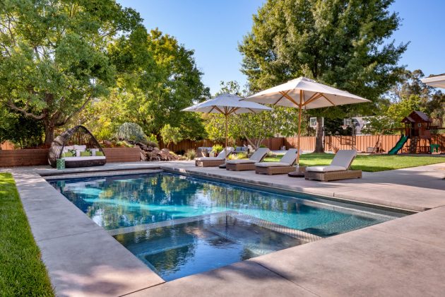 20 Sensational Farmhouse Swimming Pool Designs You Must See