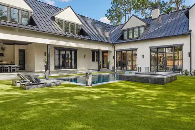 20 Sensational Farmhouse Swimming Pool Designs You Must See