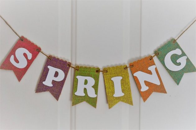 15 Beautiful Handmade Spring Banner Designs Your Decor Needs