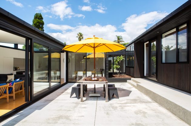 15 Stunning Mid-Century Modern Patio Designs You'll Adore