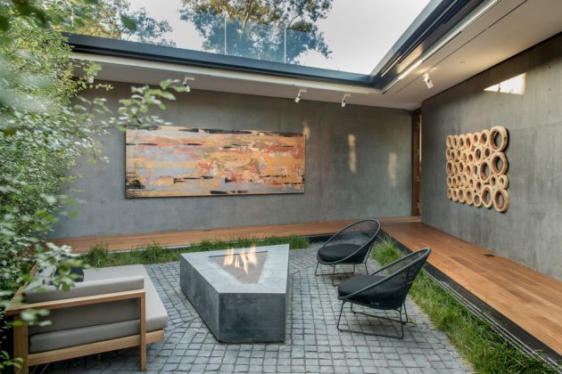 15 Stunning Mid-Century Modern Patio Designs You'll Adore
