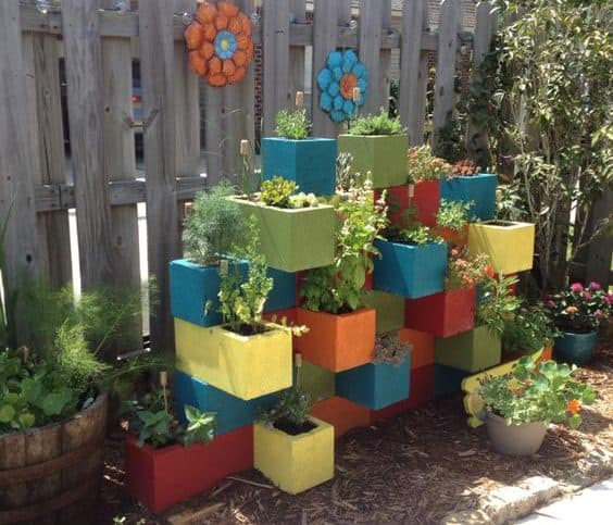 16 Magnificent Ideas For Spring Beautification Of Your Yard