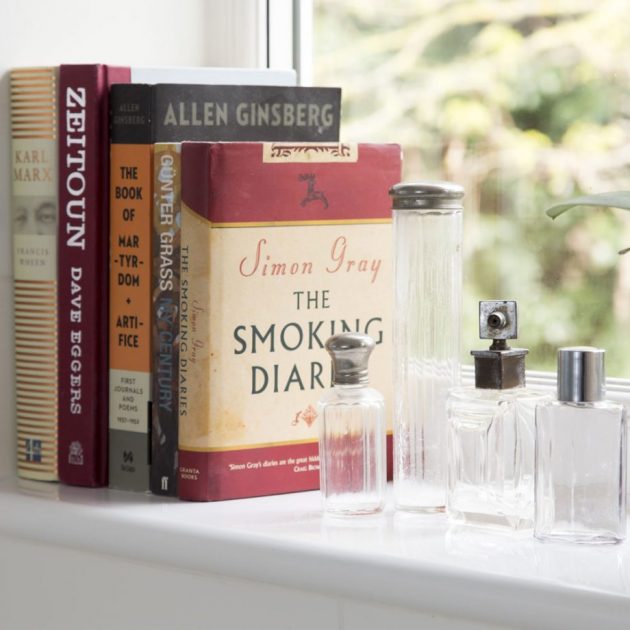 6 Simple Ideas How to Display Your Books