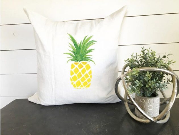 15 Awesome Handmade Summer Pillow Designs For Your Patio