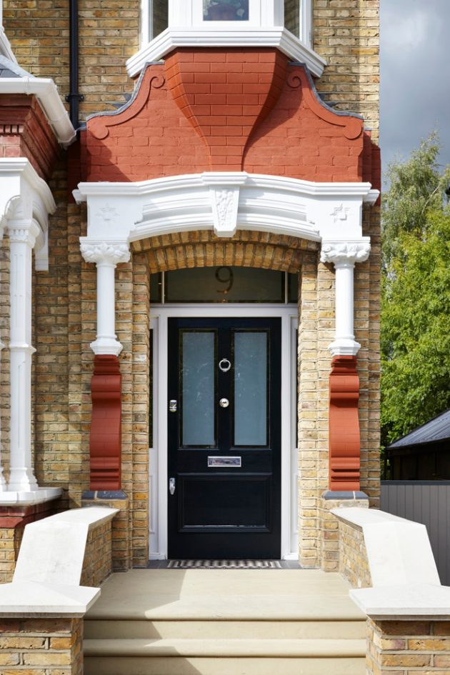 15 Eye-catching Victorian Entryway Designs You're Gonna Love