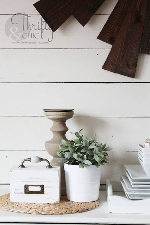 15 Lovely DIY Farmhouse Decor Ideas You'll Want To Make Right Now