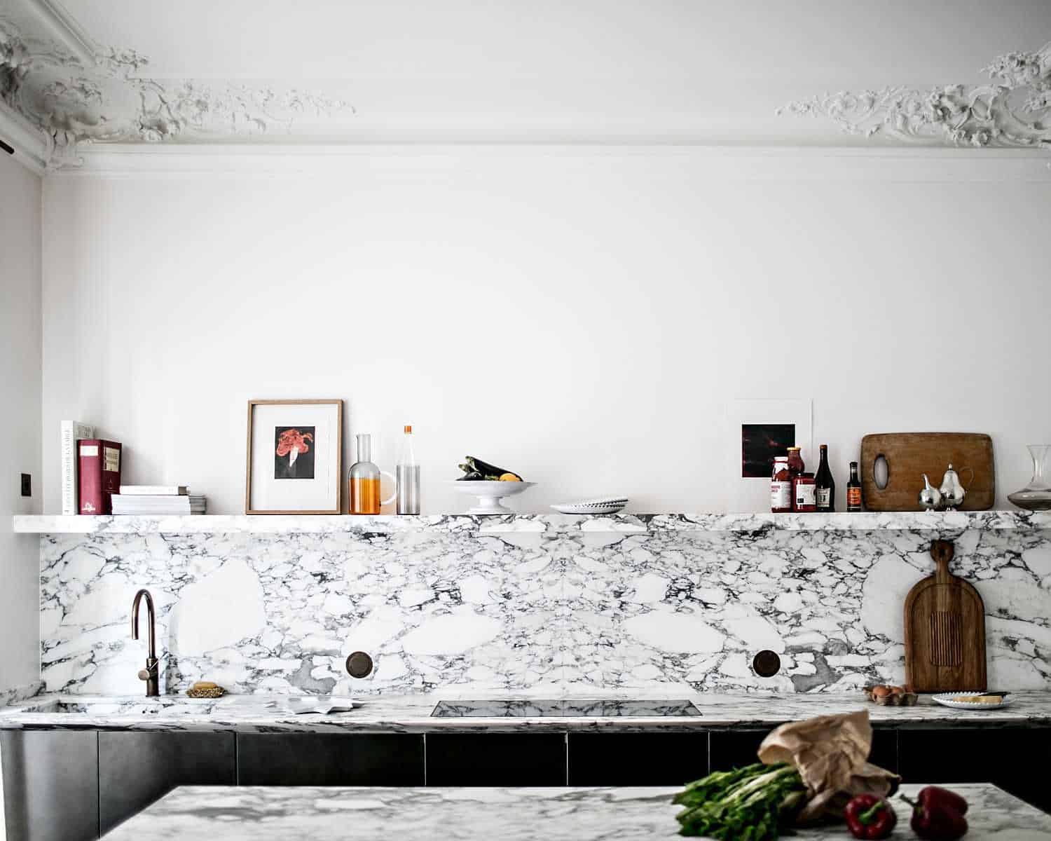 The Marble Kitchens to Pin for Your Dream Board of Interior Design Dreams