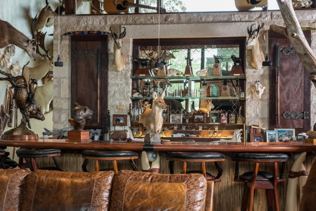 16 Great Southwestern Home Bar Designs For Your Pleasure