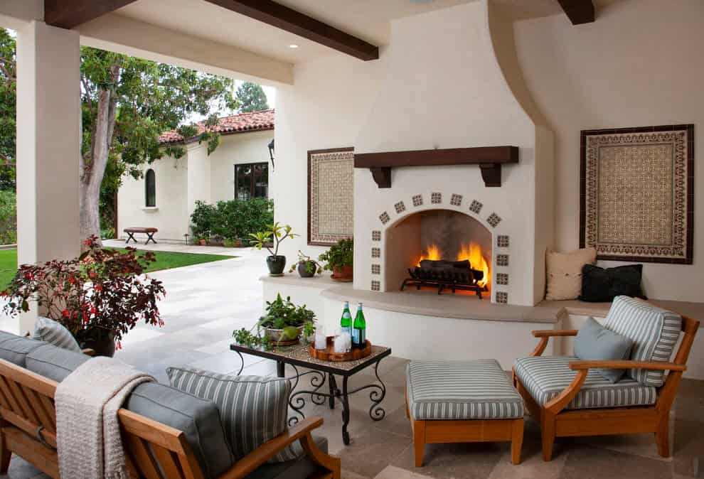 17 Posh Mediterranean Porch Designs That Abound With Elegance