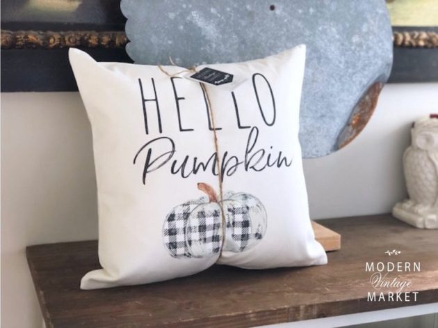16 Cute Handmade Fall-Inspired Pillow Ideas To Add To The Home Decor