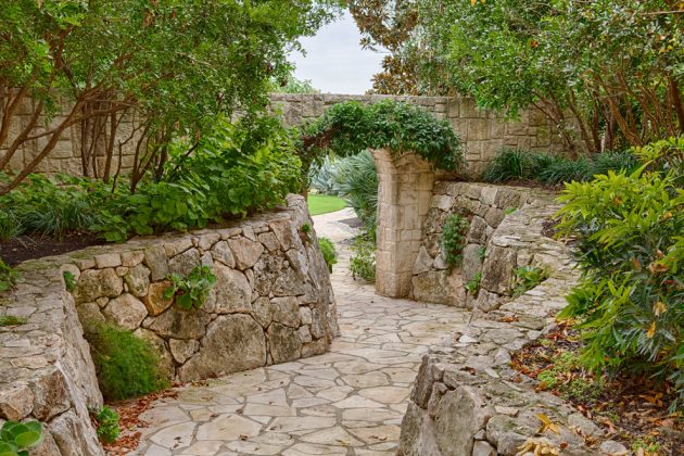 16 Spectacular Mediterranean Landscape Designs You'll Fall In Love With