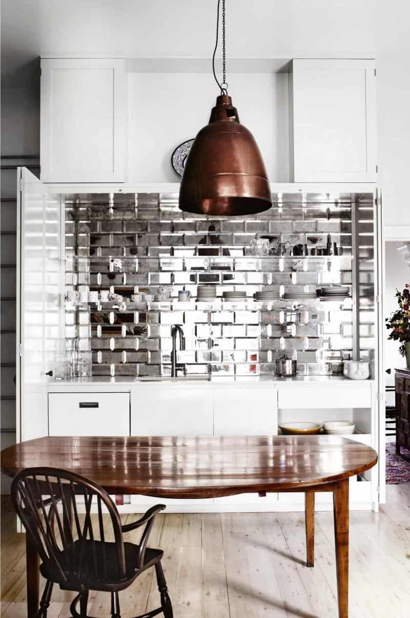 9 Kitchen Designs with Decorated Mirrors You'll Fall in Love With